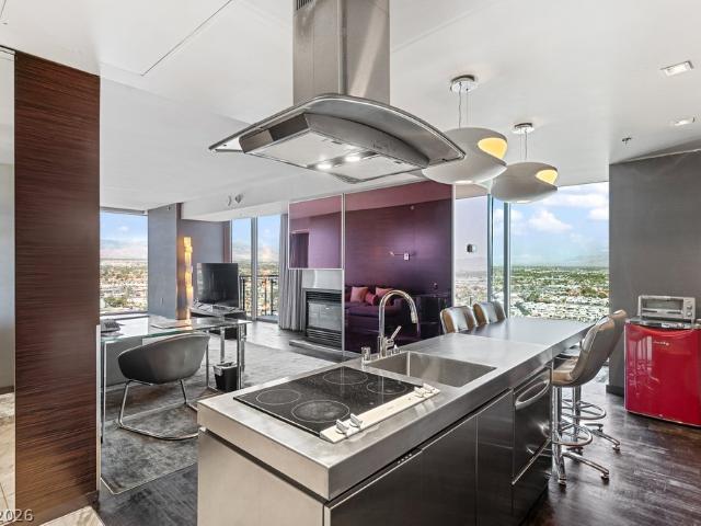 4381 W Flamingo Road 2301