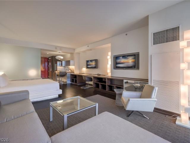 4381 W Flamingo Road 3418