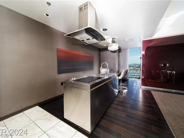 4381 W Flamingo Rd Unit 1221, Las Vegas, NV 89103