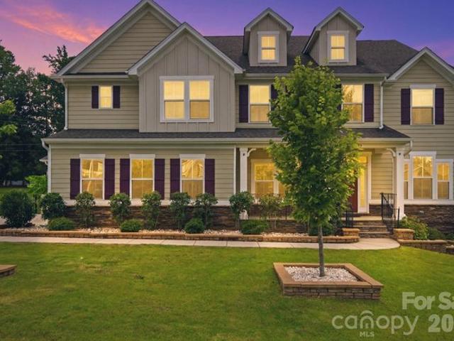 4383 Deer Park Ct, Harrisburg, NC 28075