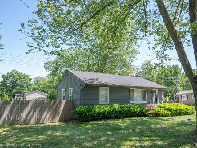 4383 Green Lake Road