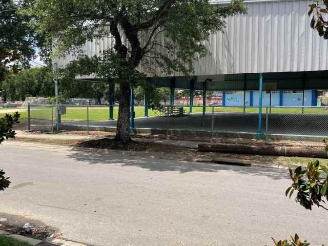 438 440 S. Clark St. 4 Bedroom Apartment for Rent at 438 438 440 S. Clark St New Orleans, LA 70119 Bayou St. John