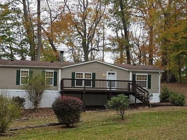 438 4th Ave, Oak Hill, WV 25901