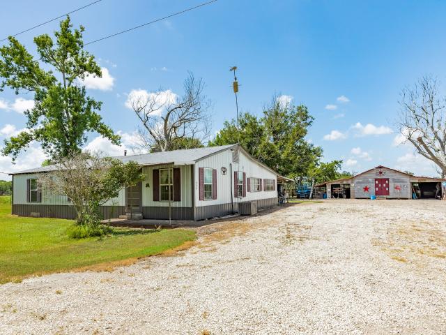 438 County Road 164