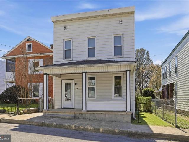 438 Chestnut Street