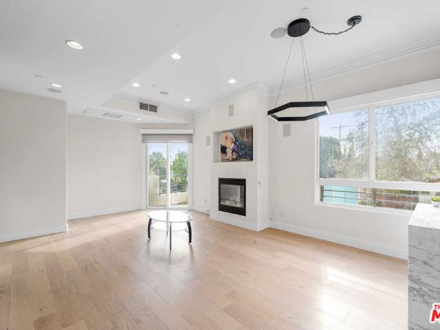 438 Arnaz Drive 106