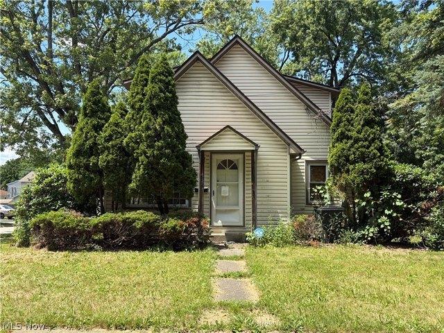 438 Baldwin Rd, Akron, OH 44312