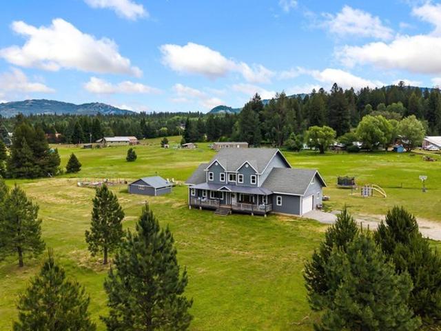 438 Davis Rd, Sagle, ID 83860