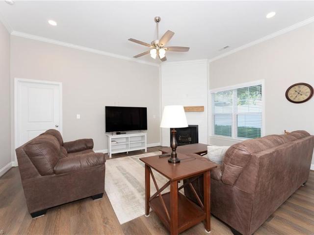 438 Fernwood Drive