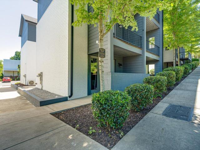 438 Harper Street