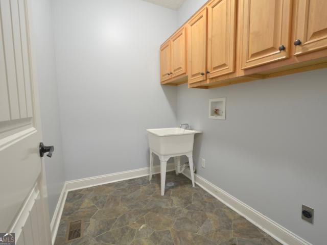 438 Highland Lakes Dr, Eastman, GA 31023 | MLS #10653