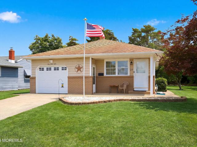 438 Jamaica Boulevard