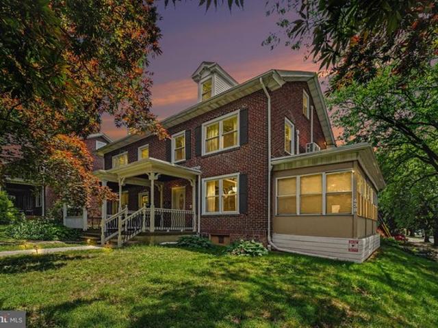 438 Oak Tc, Reading, PA 19611