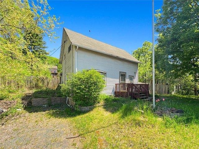 438 N Washington St, Saint Croix Falls, WI 54024