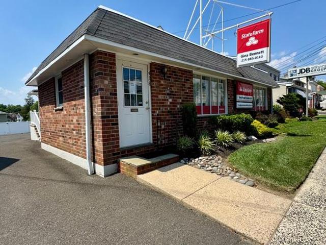 438 N Easton Road