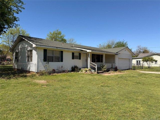 438 N Forest St, Jenks, OK 74037