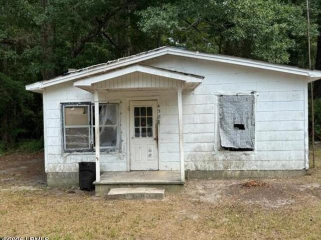 438 N Main St E, Brunson, SC 29911