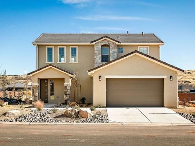 438 N Puerta Dr E, Washington, UT 84780