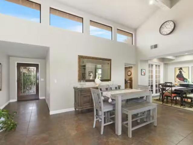 438 S SIERRA MADRE, PALM DESERT, CA 92260 Condo/Townhome For S.