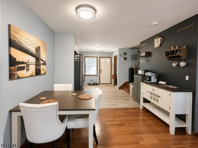 438 Seaton Ave