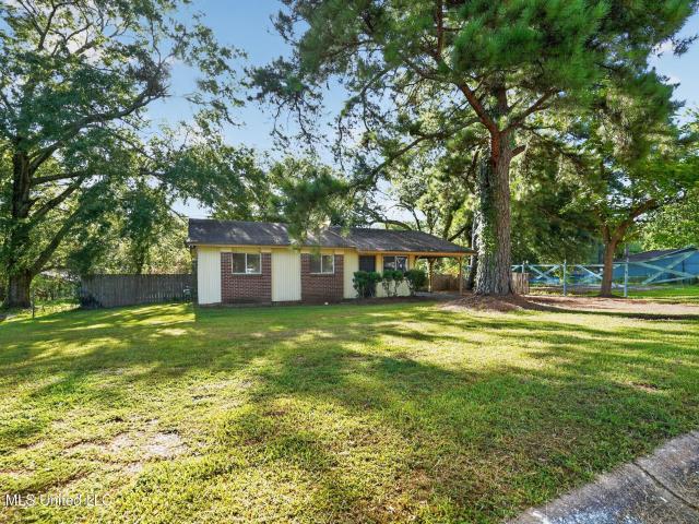 438 Queen Julianna Lane