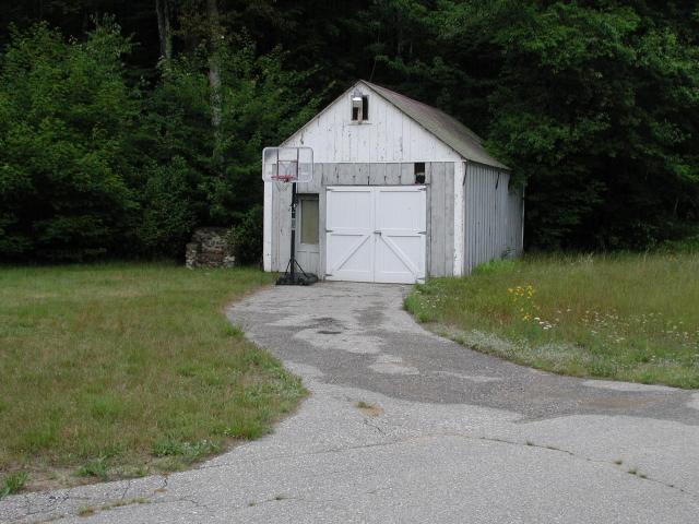 438 Route 106 South