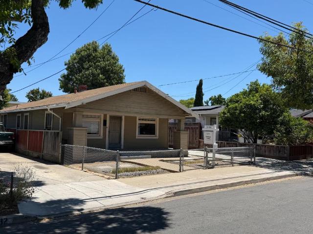 438 Rutland Avenue