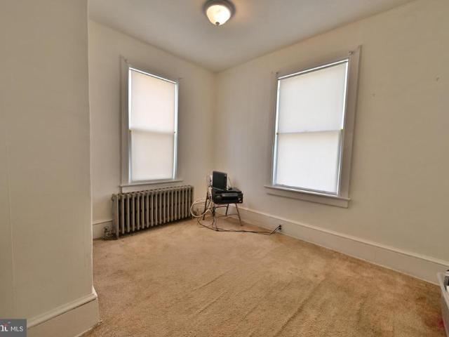 438 W 3Rd Street