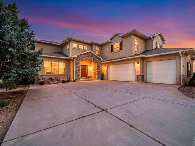 438 W Hollister Dr, Pueblo West, CO 81007
