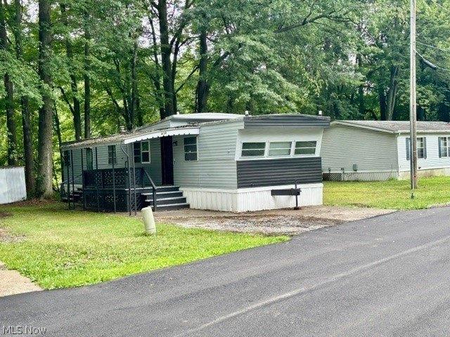 438 Westgate Dr NE, Warren, OH 44484