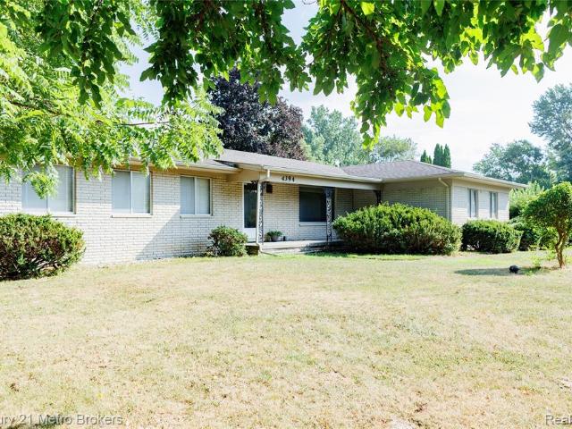 4394 Apache Drive