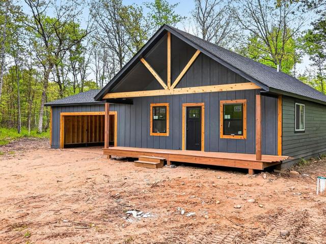 4394 Eagles Nest Road