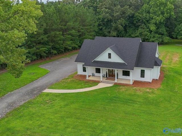 4395 Barkley Bridge Rd, Hartselle, AL 35640