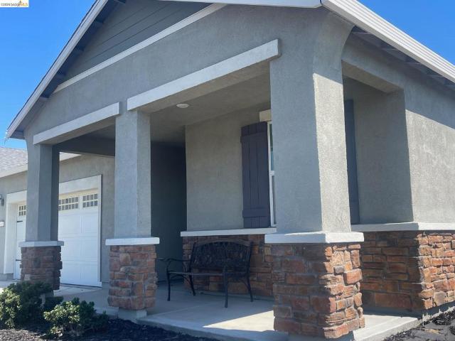 4395 Canada Way