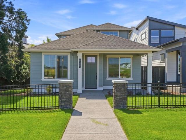 4395 SE Century Blvd, Hillsboro, OR 97129