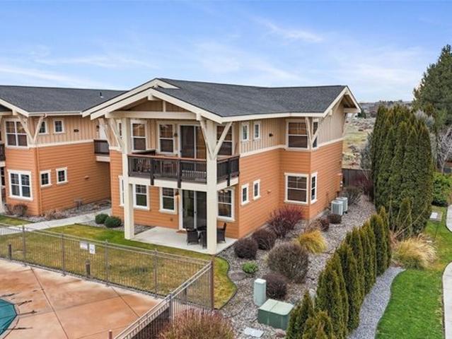 4395 Westshore Dr NE Apt 102, Moses Lake, WA 98837
