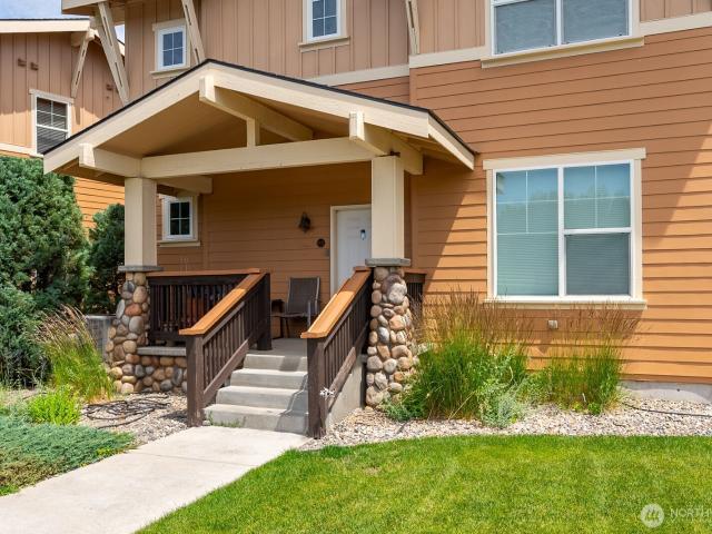 4395 Westshore Drive NE # 802