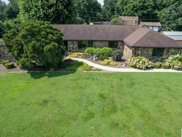 4397 E Lyn Lea Ct, Terre Haute, IN 47805