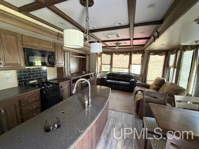 4398 N Spring Lake Lane Road
