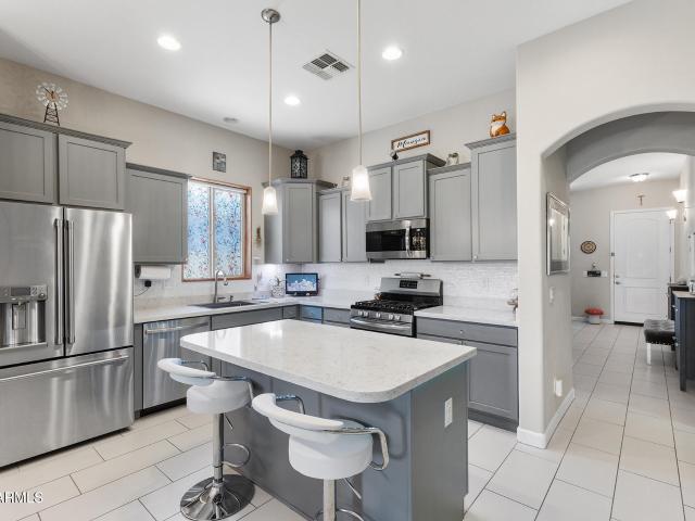 43993 W CAVEN Drive
