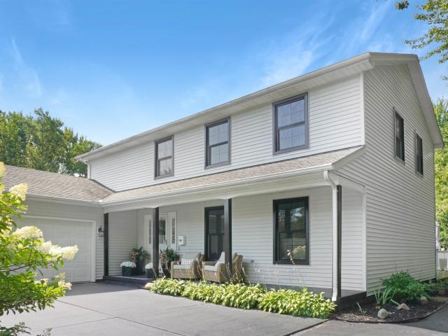 4399 Pine Grove Avenue