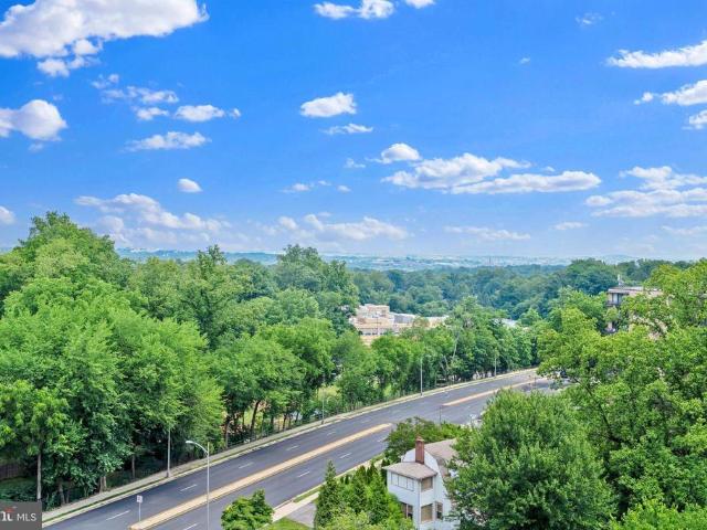 4390 Lorcom Lane # 805