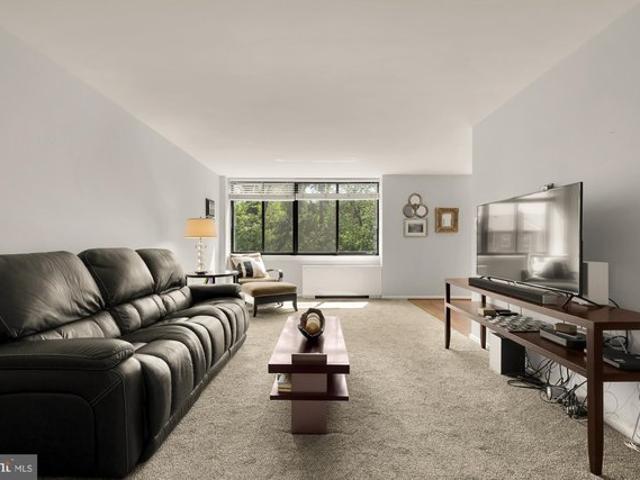4390 Lorcom Ln Apt 510, Arlington, VA 22207