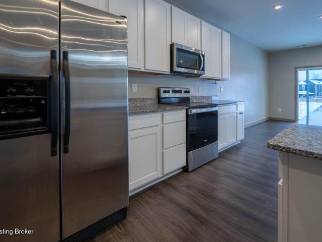 4391 Coppice Trail