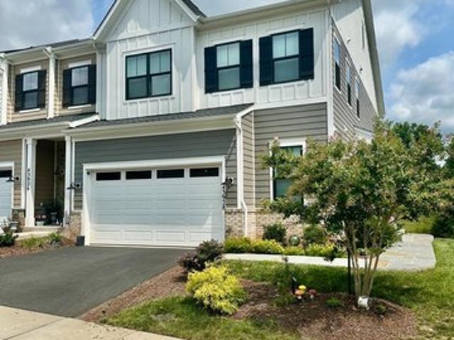 43928 Maritime Song Ter, Leesburg, VA 20176