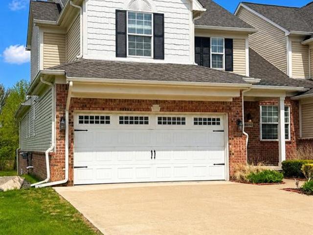 4392 Navin Field Lane