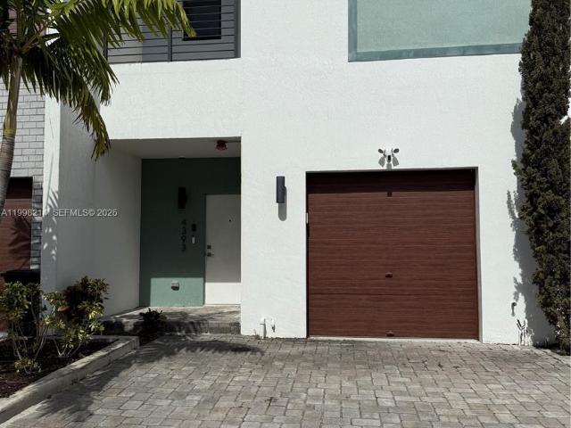 4393 NW 9th St, Unit 4393, Plantation, FL 33317 | MLS #A11998
