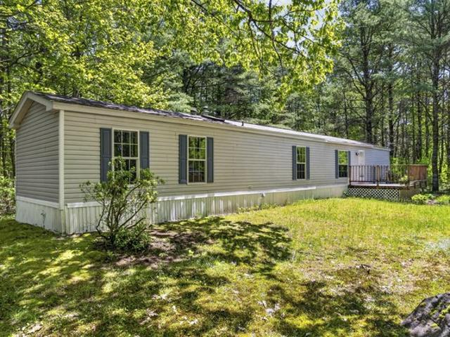 439 Castner Rd, Waldoboro, ME 04572