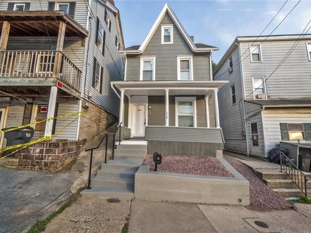 439 Church St, Slatington, PA 18080