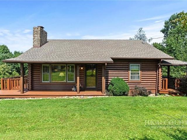 439 Apple Way Rd, Blowing Rock, NC 28605